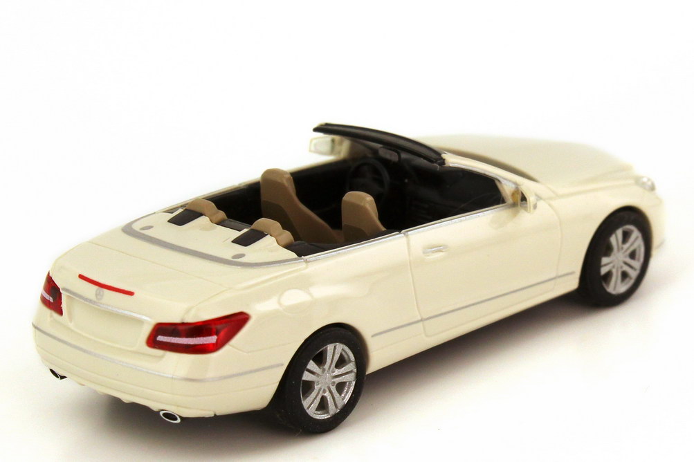 Mercedes-Benz E-Klasse Cabrio (A207) calcitweiß Busch B66962428 in der ...